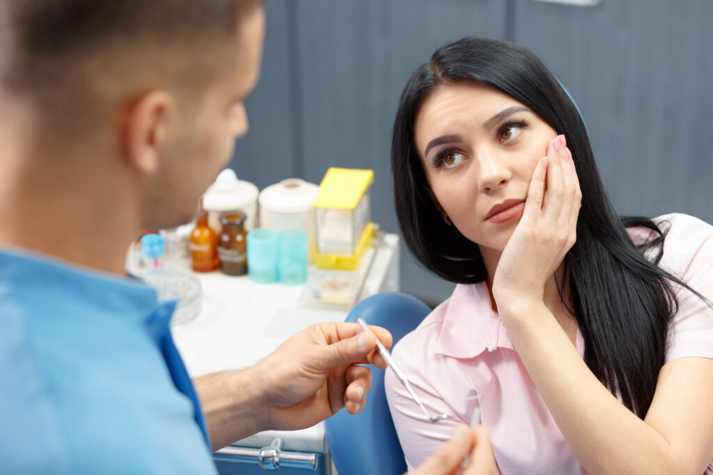Tooth Pain When Biting? Downey Dentist Explains Cracks, Infections ...